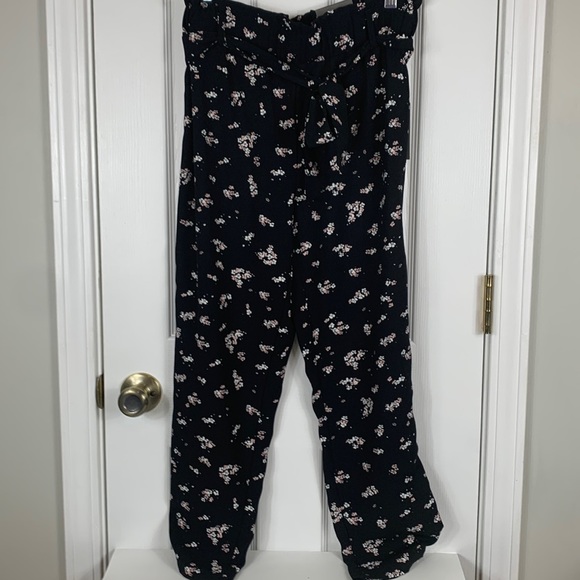 One By Chapter One | Pants & Jumpsuits | Nwt One By Chapter One Black ...